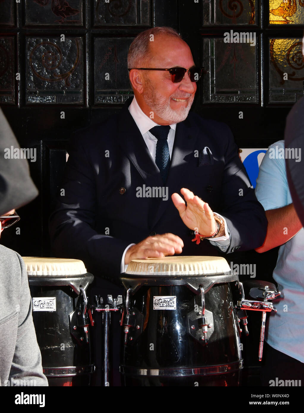 Emilio estefan musical hi-res stock photography and images - Alamy