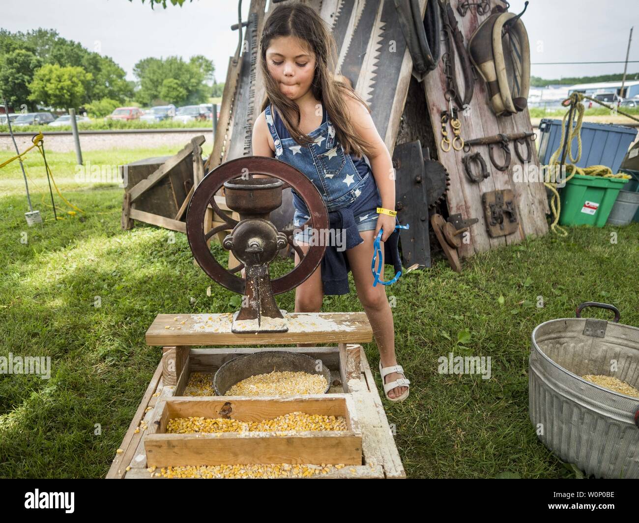 Central City Iowa Usa 27th June 2019 Sophie Arnold Grinds Corn In