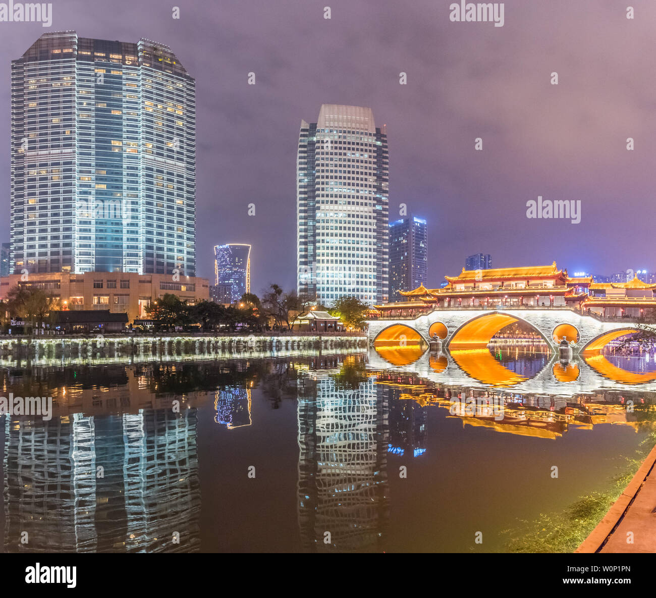 Night view of Nine Eye Bridge Lighting in Chengdu, Sichuan Stock Photo ...