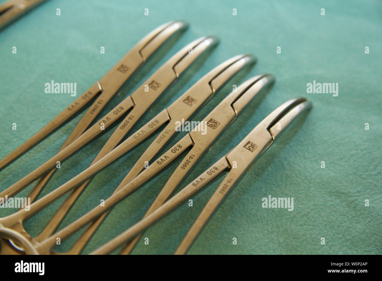 Medical instuments hi-res stock photography and images - Alamy