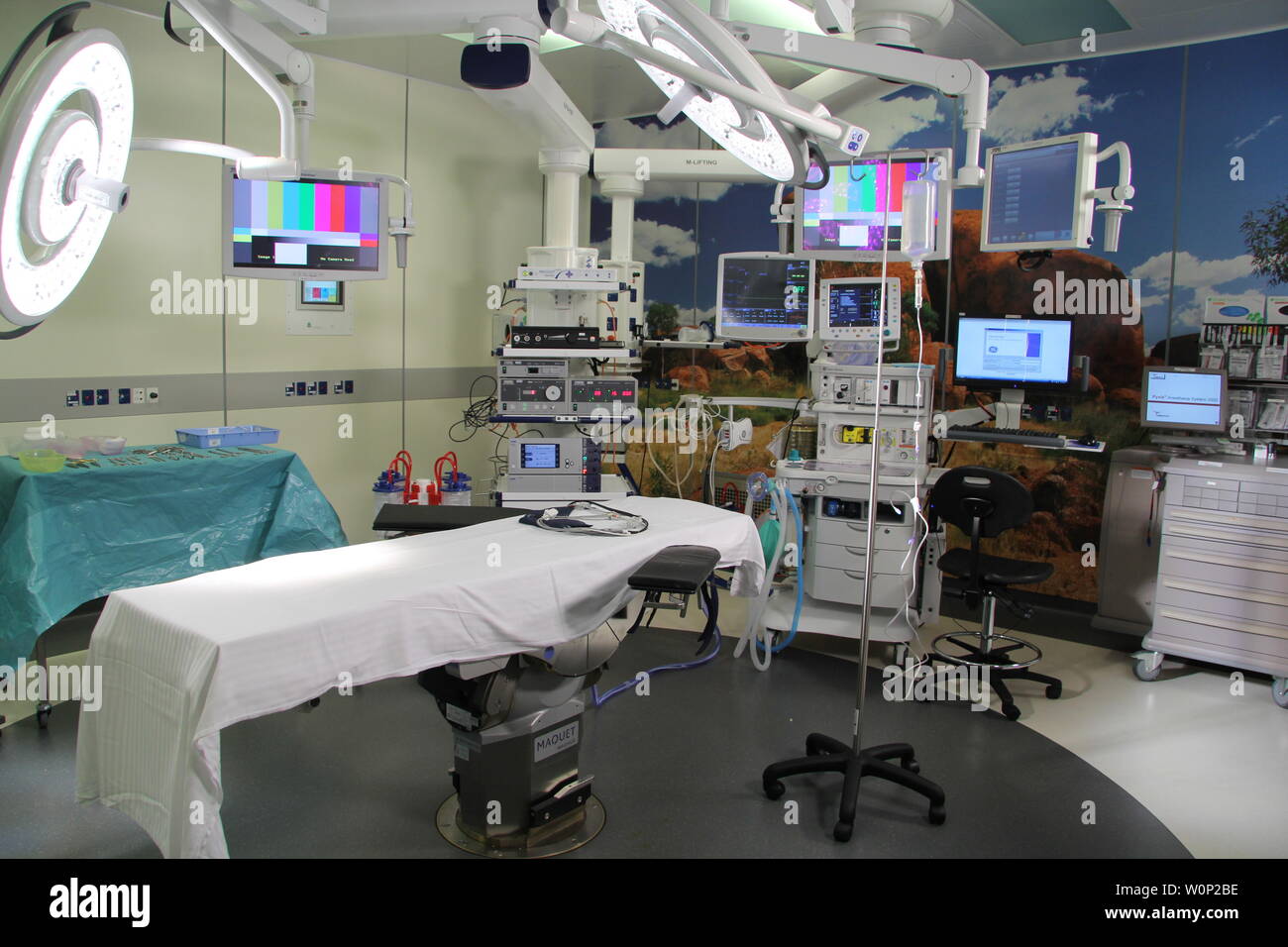 Operating room hi-res stock photography and images - Alamy