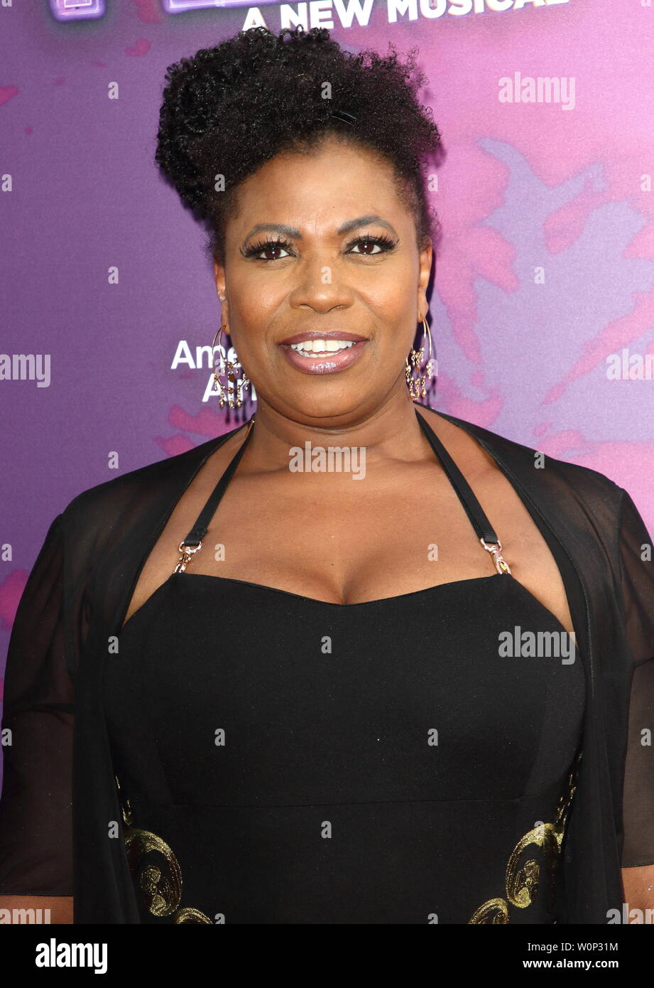 Brenda Edwards arrives on the red carpet during the On Your Feet Press ...