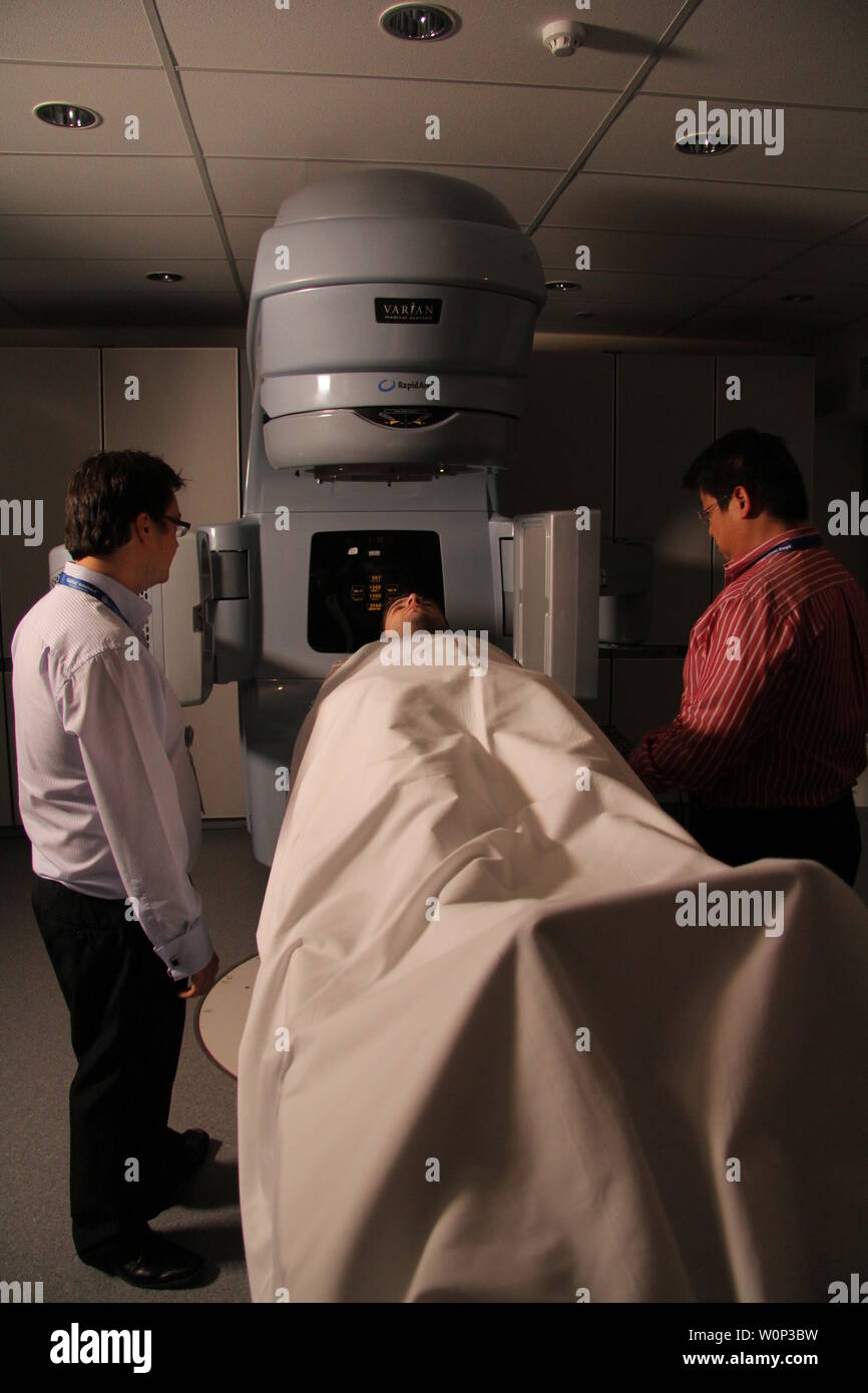 patient getting radiation treatment Stock Photo - Alamy