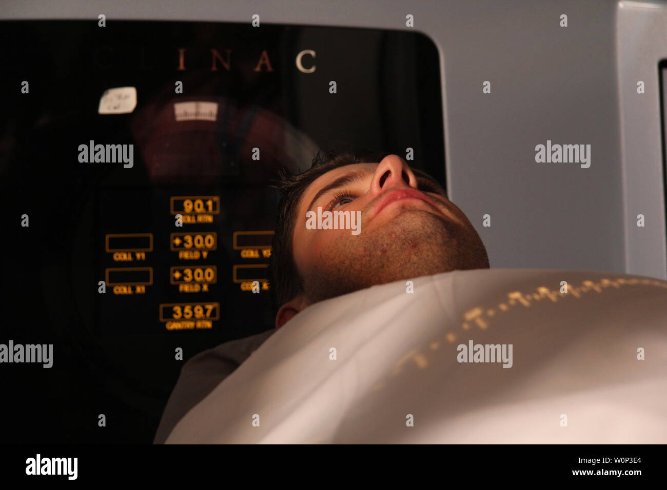 Radiation treatment hi-res stock photography and images - Alamy