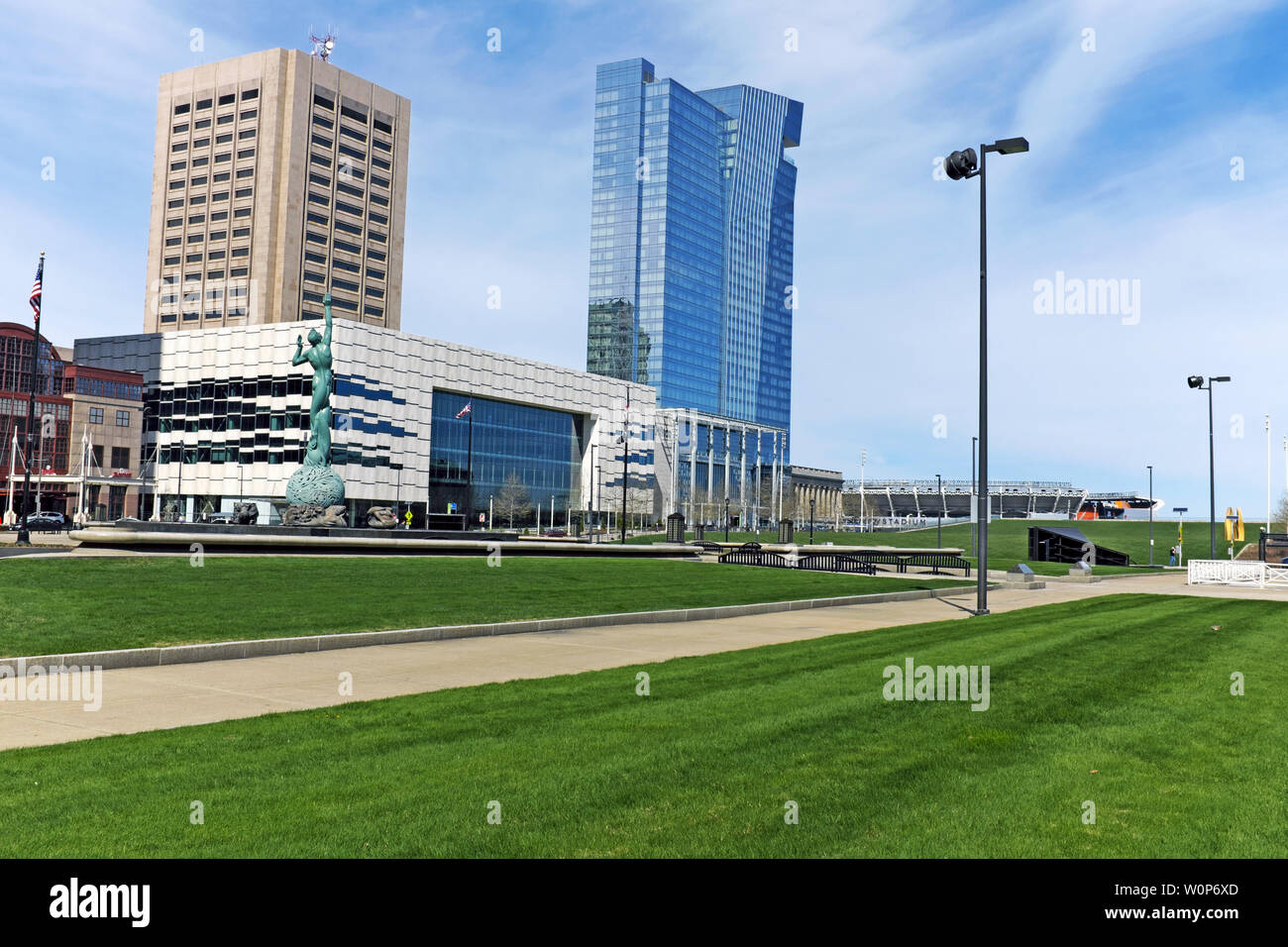 Summer mall hi-res stock photography and images - Alamy