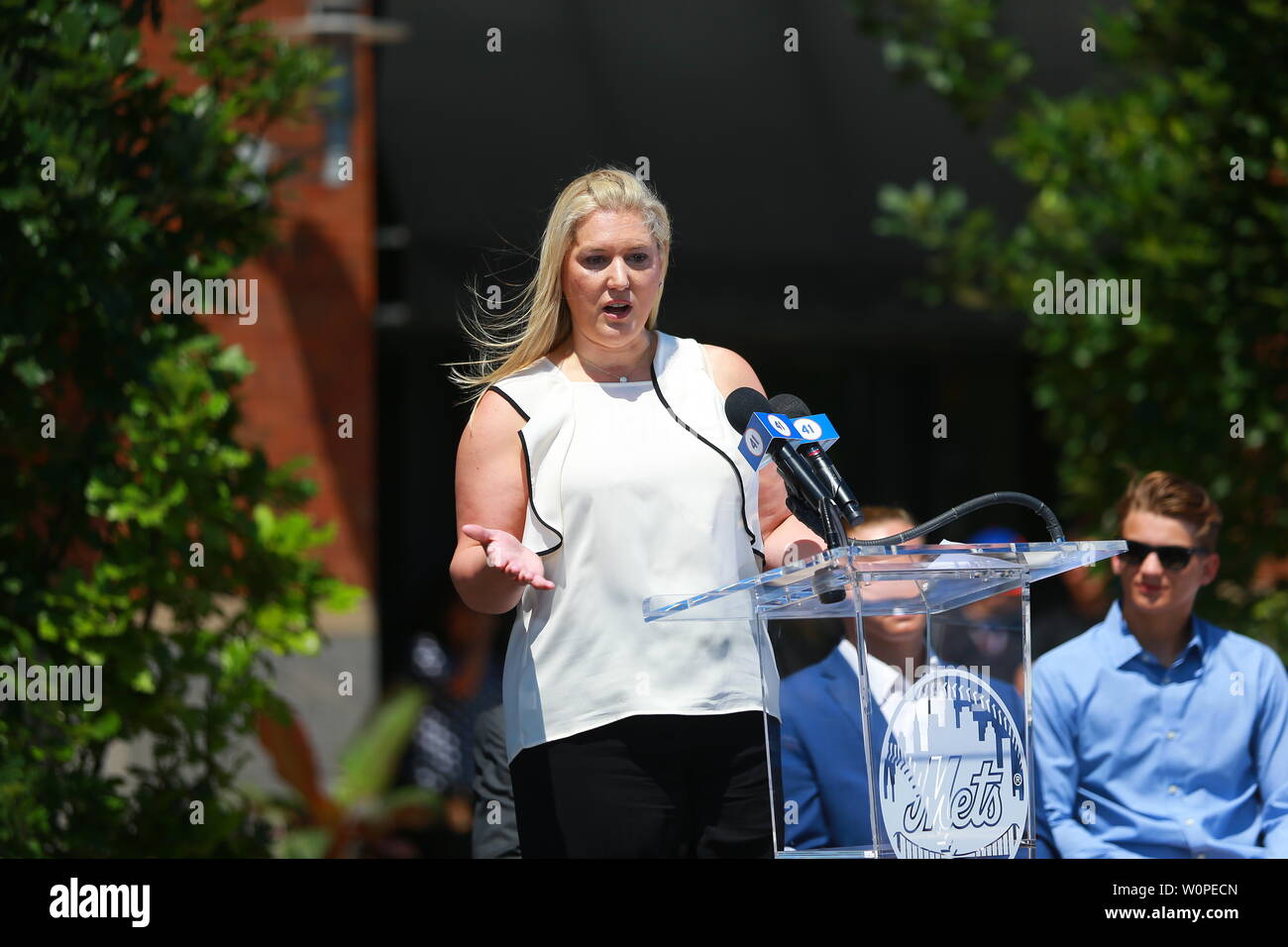 NEW YORK, NEW YORK - JUNE 27: Sarah Seaver, the daughter of Mets Hall ...