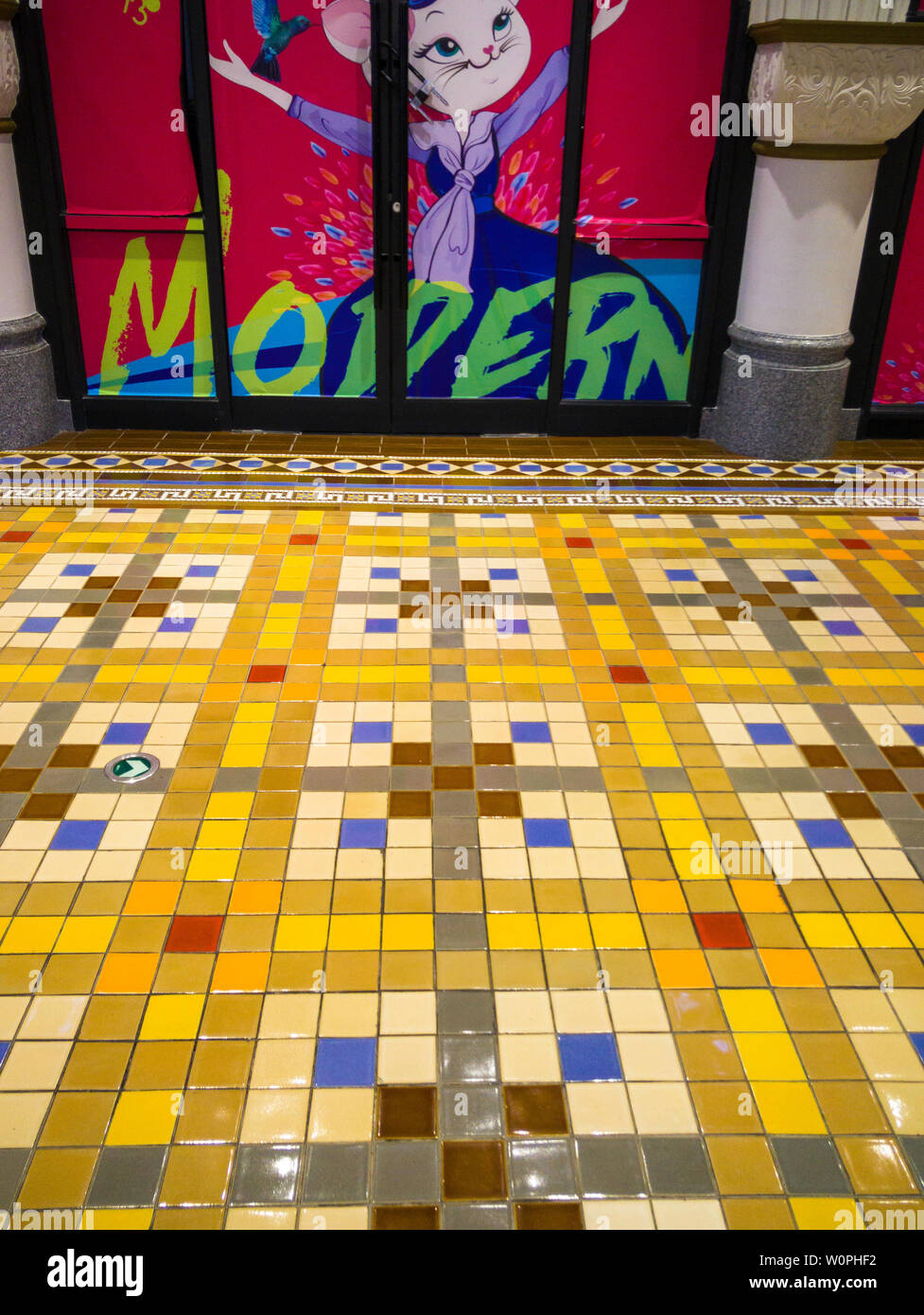 Mall floor tiles Stock Photo - Alamy