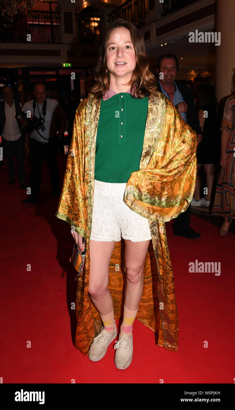 Sandra von ruffin hi-res stock photography and images - Alamy