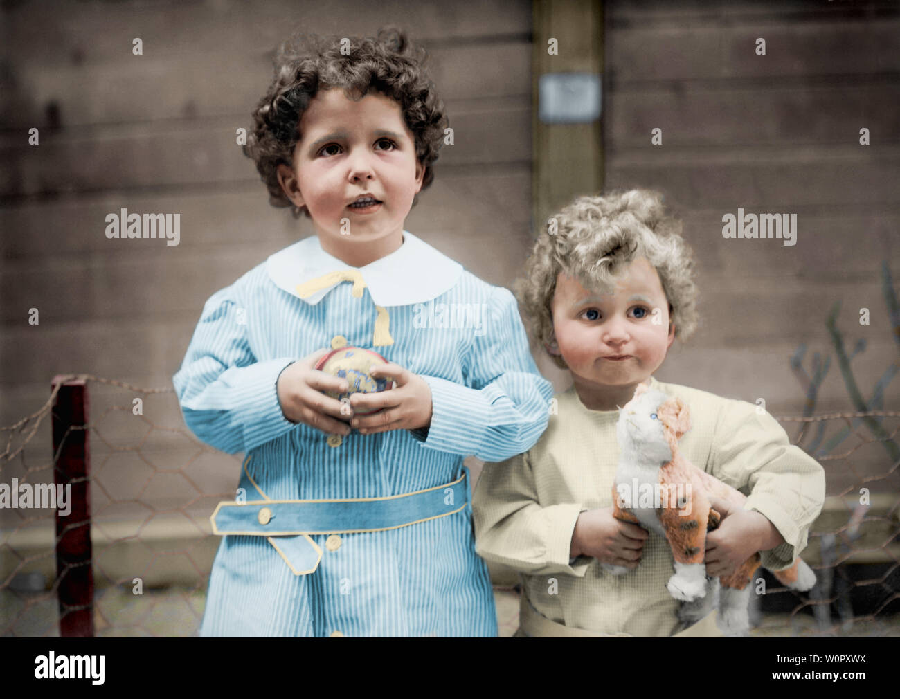 Titanic survivors hi-res stock photography and images - Alamy