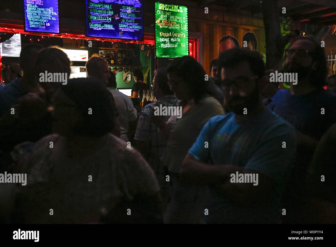 Gramps bar hi-res stock photography and images - Alamy