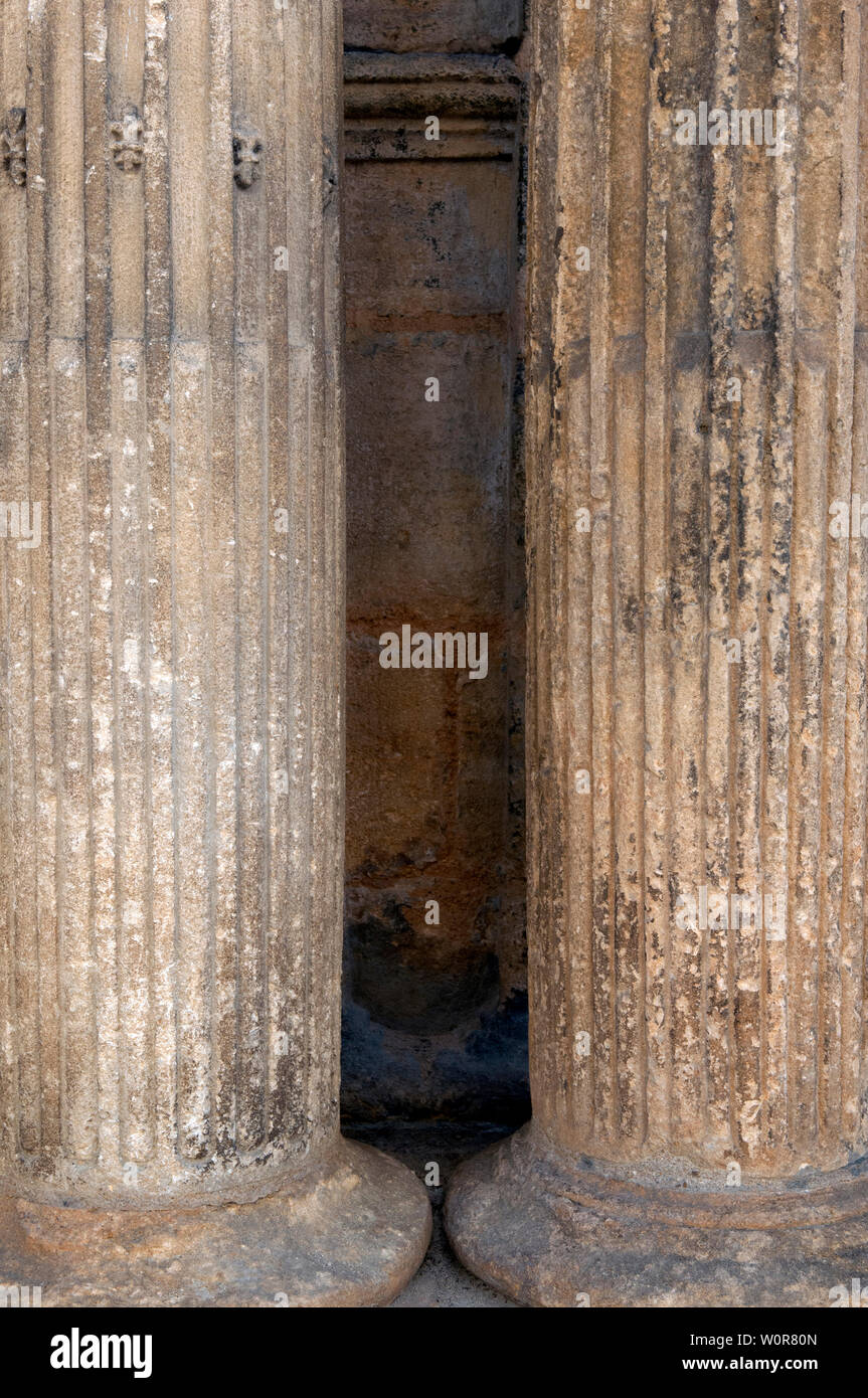 Fluted Columns High Resolution Stock Photography and Images - Alamy