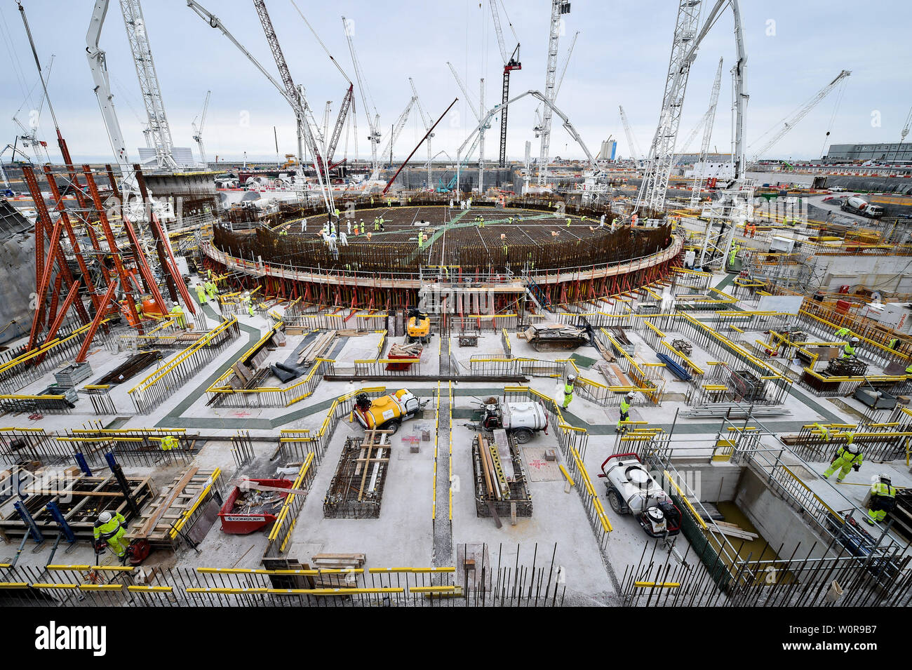 First reactor hinkley point c power station hi-res stock photography ...