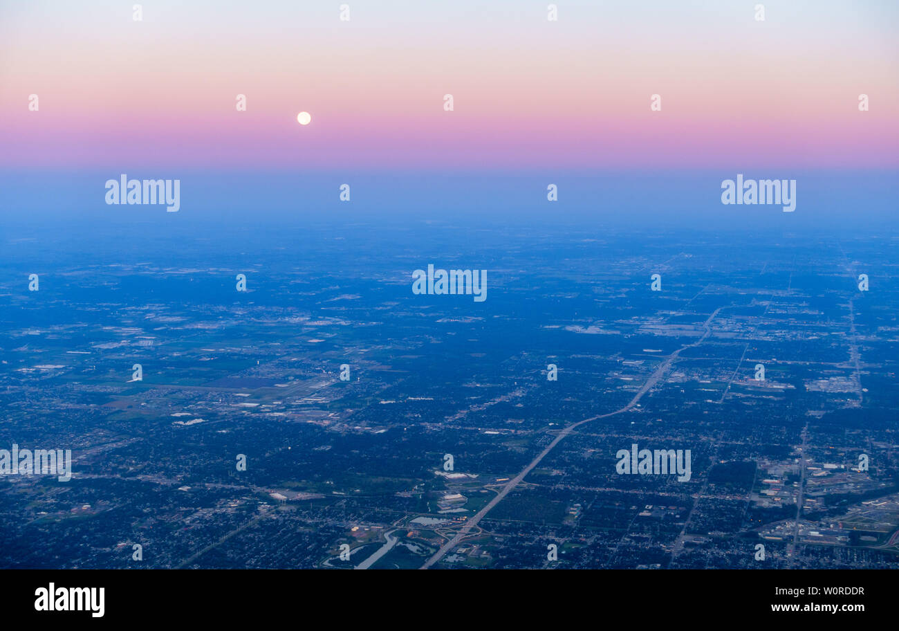Chicago Suburbs High Resolution Stock Photography and Images - Alamy