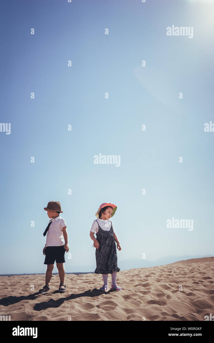 Portrait of desert children Stock Photo - Alamy