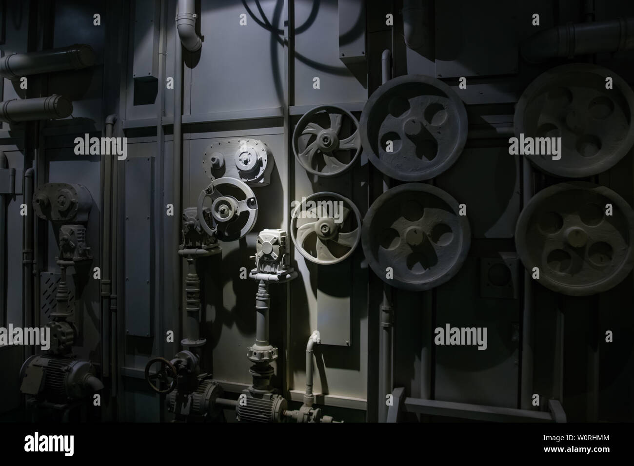 Mechanical room hi-res stock photography and images - Alamy