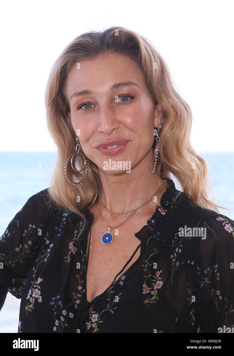 Marielle hadid hi-res stock photography and images - Alamy