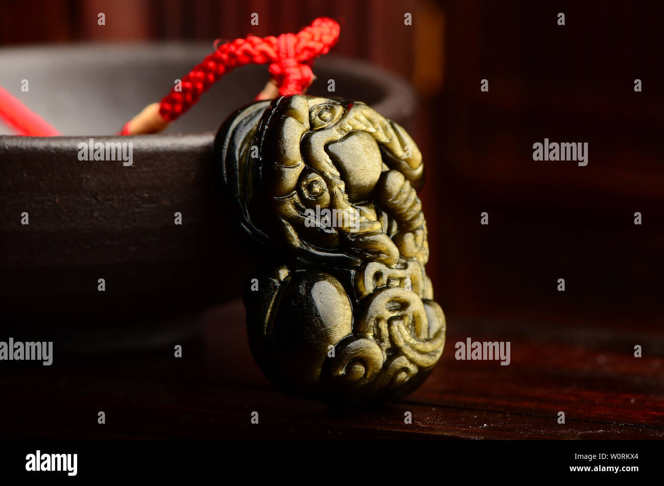 Gold pixiu hi-res stock photography and images - Alamy