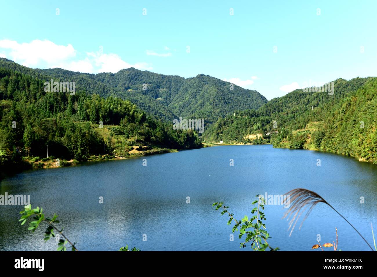 Dam mural painting hi-res stock photography and images - Alamy