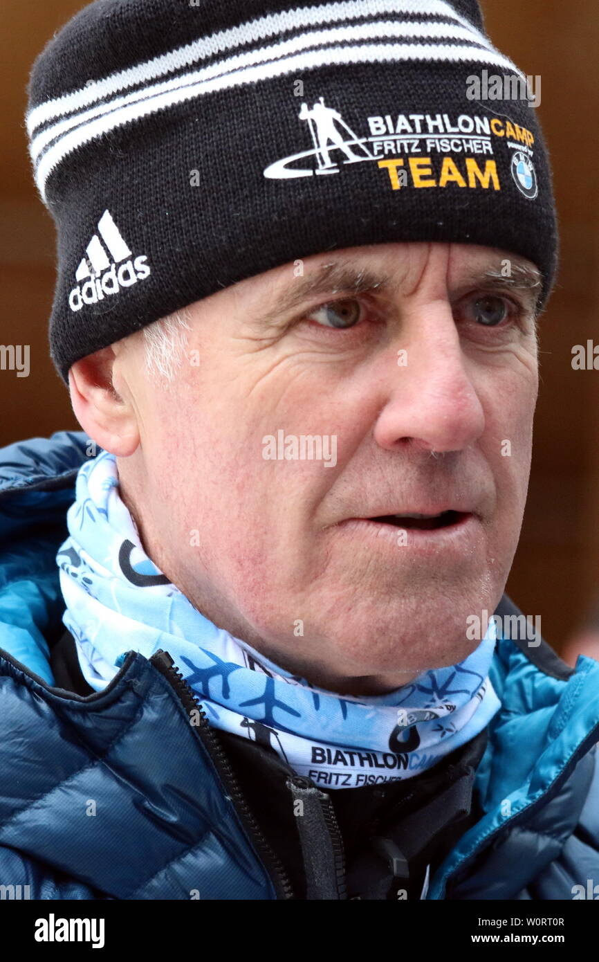 Biathlonlegende Fritz Fischer (SC Ruhpolding) beim IBU Biathlon ...