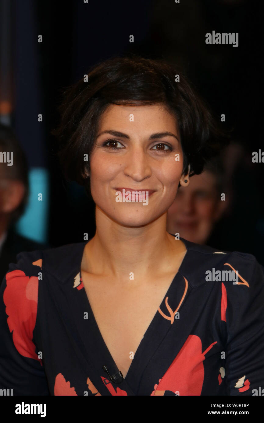 Neda rahmanian hi-res stock photography and images - Alamy