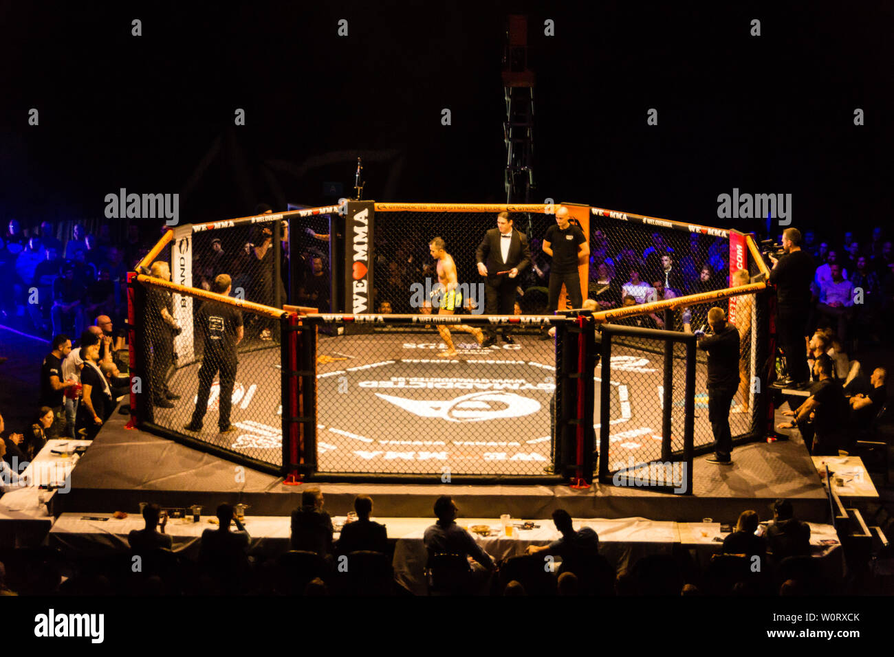 Hamburg, Germany - Nov 18th, 2017: The fight between Alex Wiens and ...