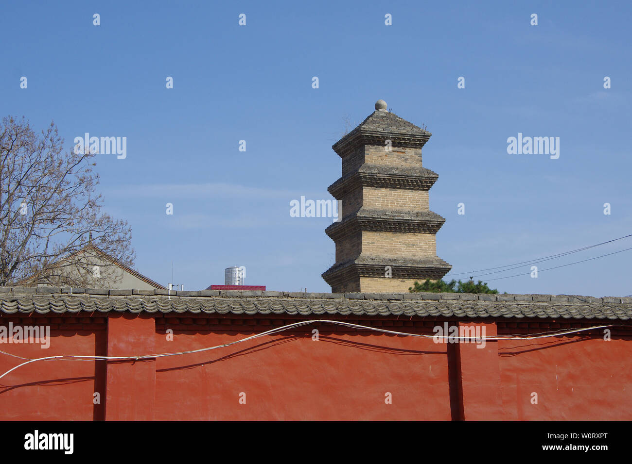 Ancient architecture of Xiangji Temple in Xi'an Stock Photo - Alamy