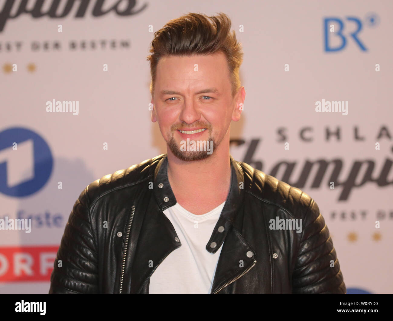 Sänger Ben Zucker bei Schlager Champions - Das große Fest der Besten am ...