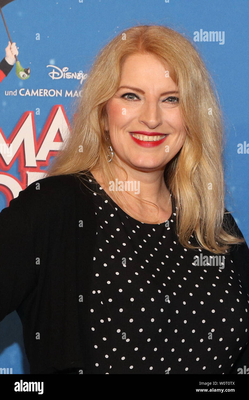 Birgit Hahn, Premiere Mary Poppins, Theater an der Elbe, Stage, Hamburg ...