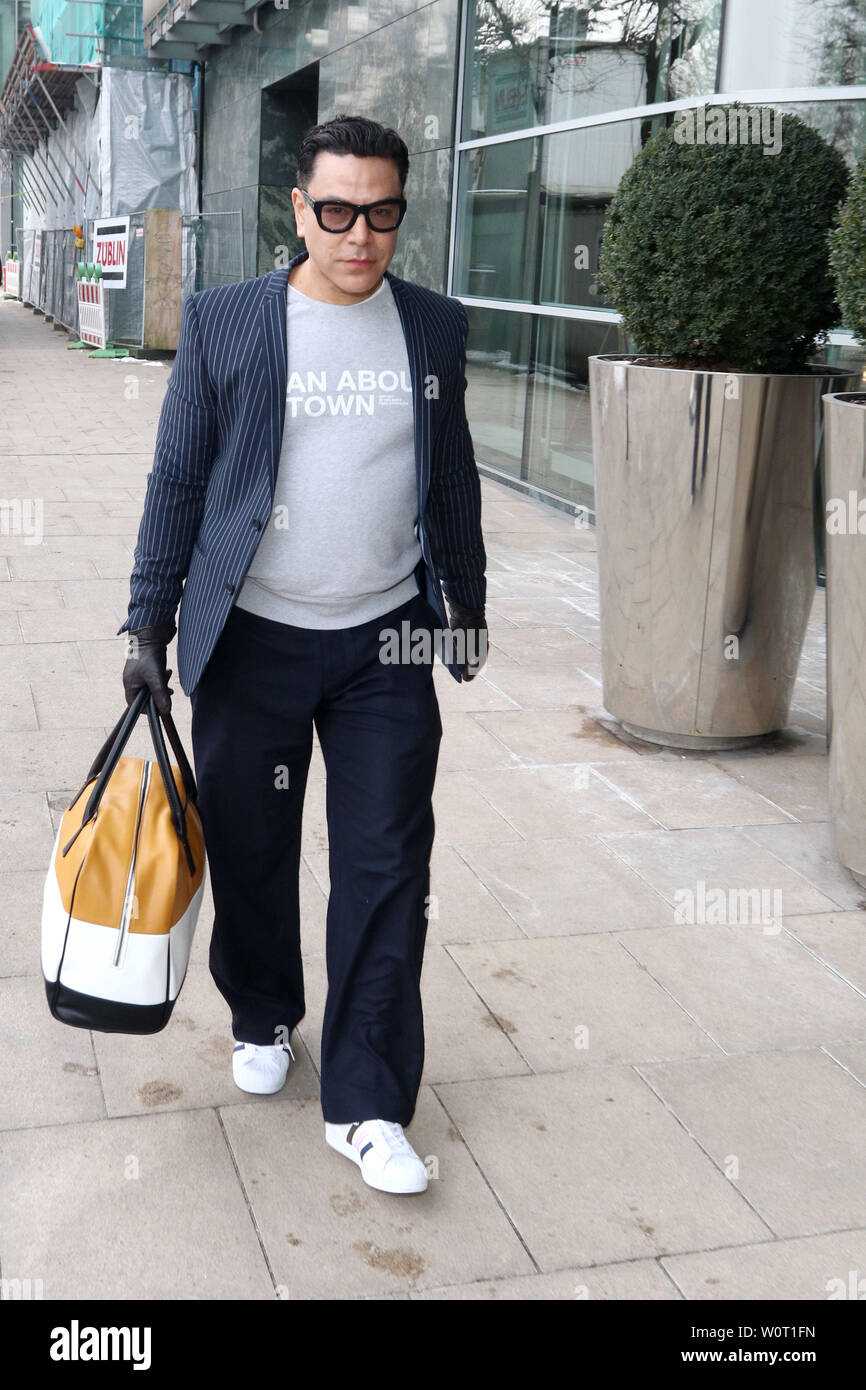 Carlo Castro (Curvy Supermodel Jury, RTL II), Hamburg, 03.03.2018 Stock ...