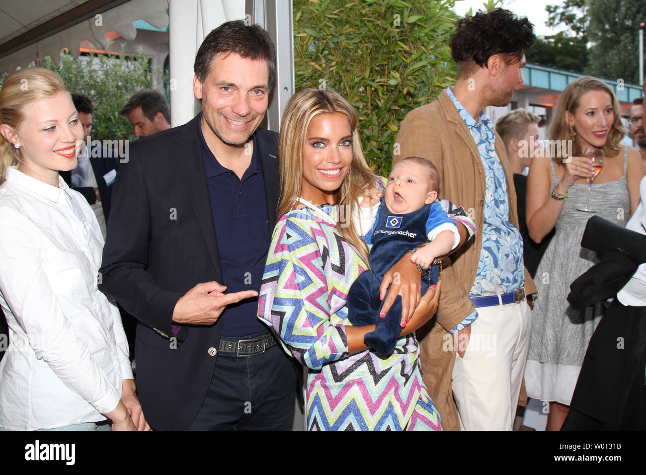 Sylvie Meis mit Baby Alexander Lucien Rienau,David Rienau beim RTL ...