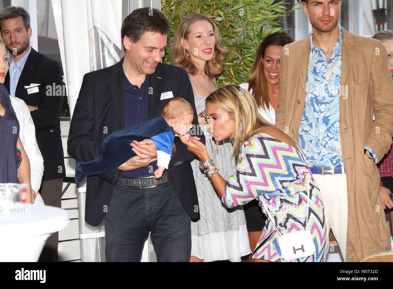 Sylvie Meis mit Baby Alexander Lucien Rienau und David Rienau beim RTL ...
