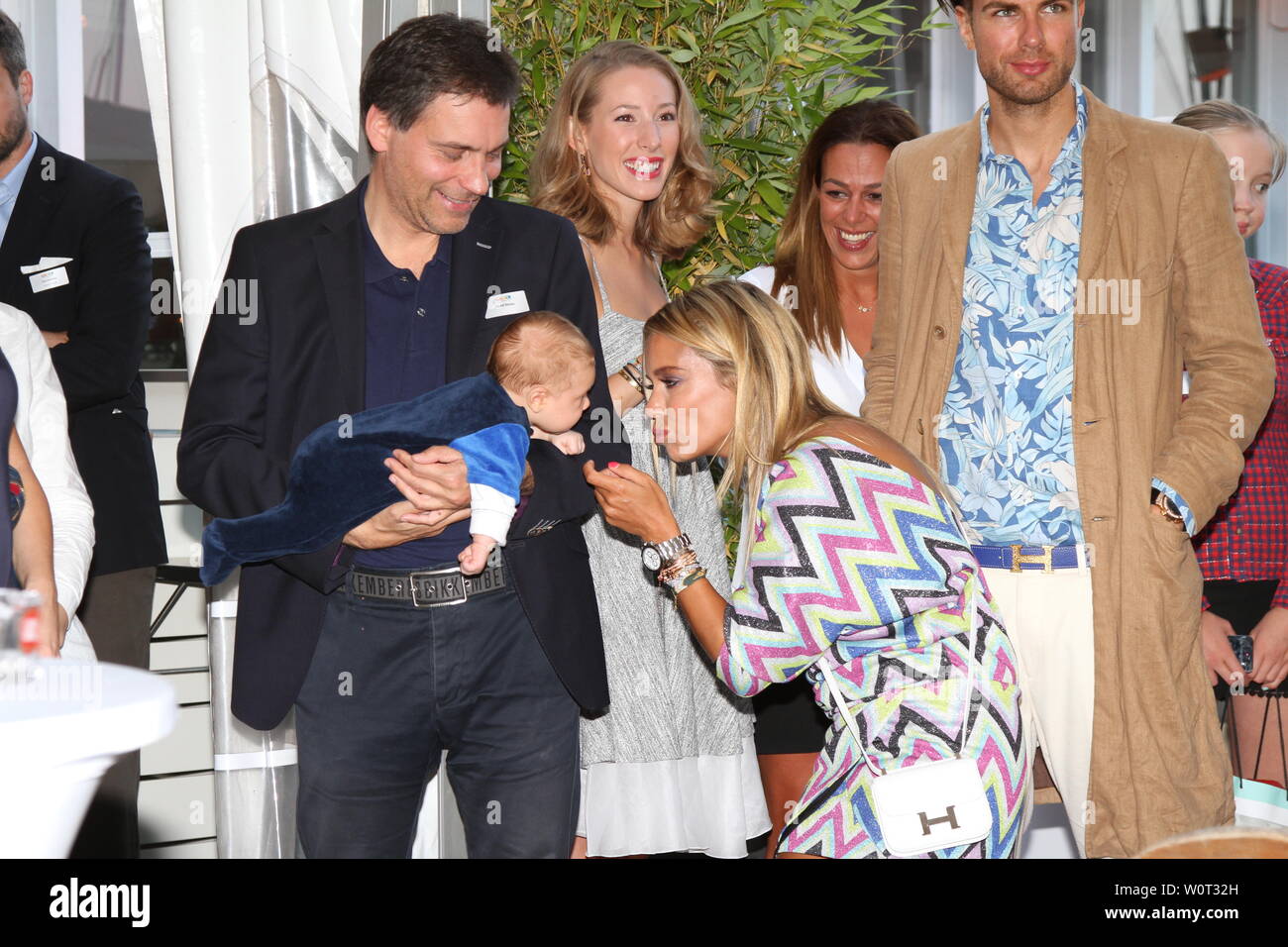 Sylvie Meis mit Baby Alexander Lucien Rienau und David Rienau beim RTL ...