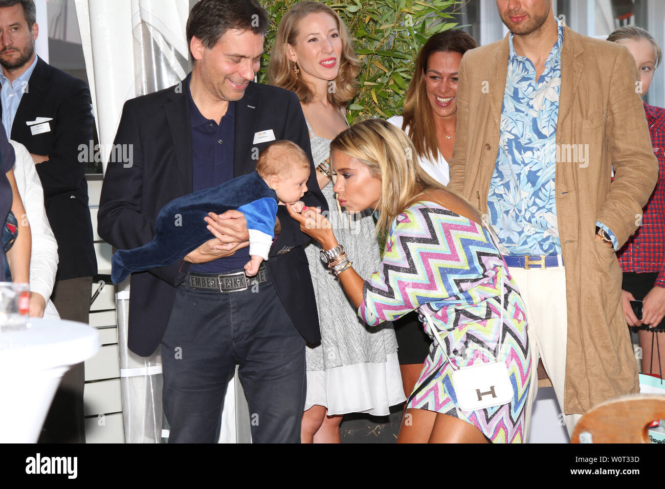 Sylvie Meis mit Baby Alexander Lucien Rienau und David Rienau beim RTL ...