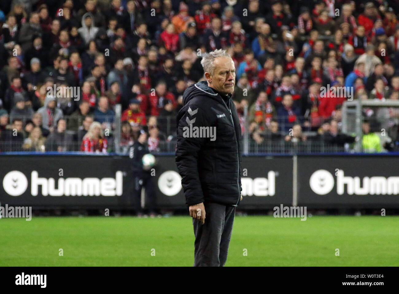 Trainer Christian Streich (Freiburg), 1. BL: 17-18 -27. Spieltag - SC ...