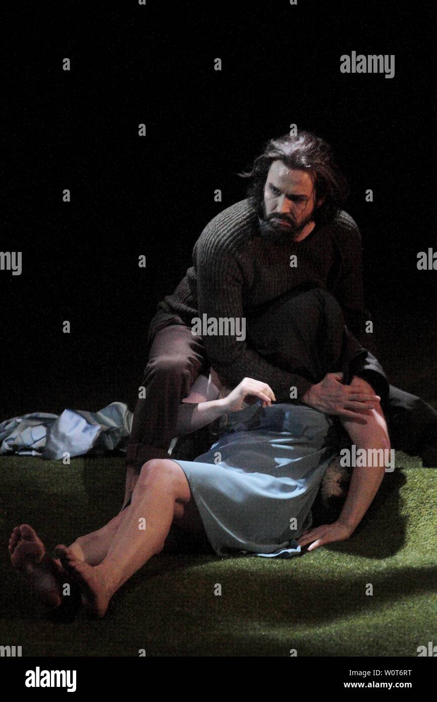 Béla Bartóks einzige Oper »Herzog Blaubarts Burg« ist am 7. April 2018 ...