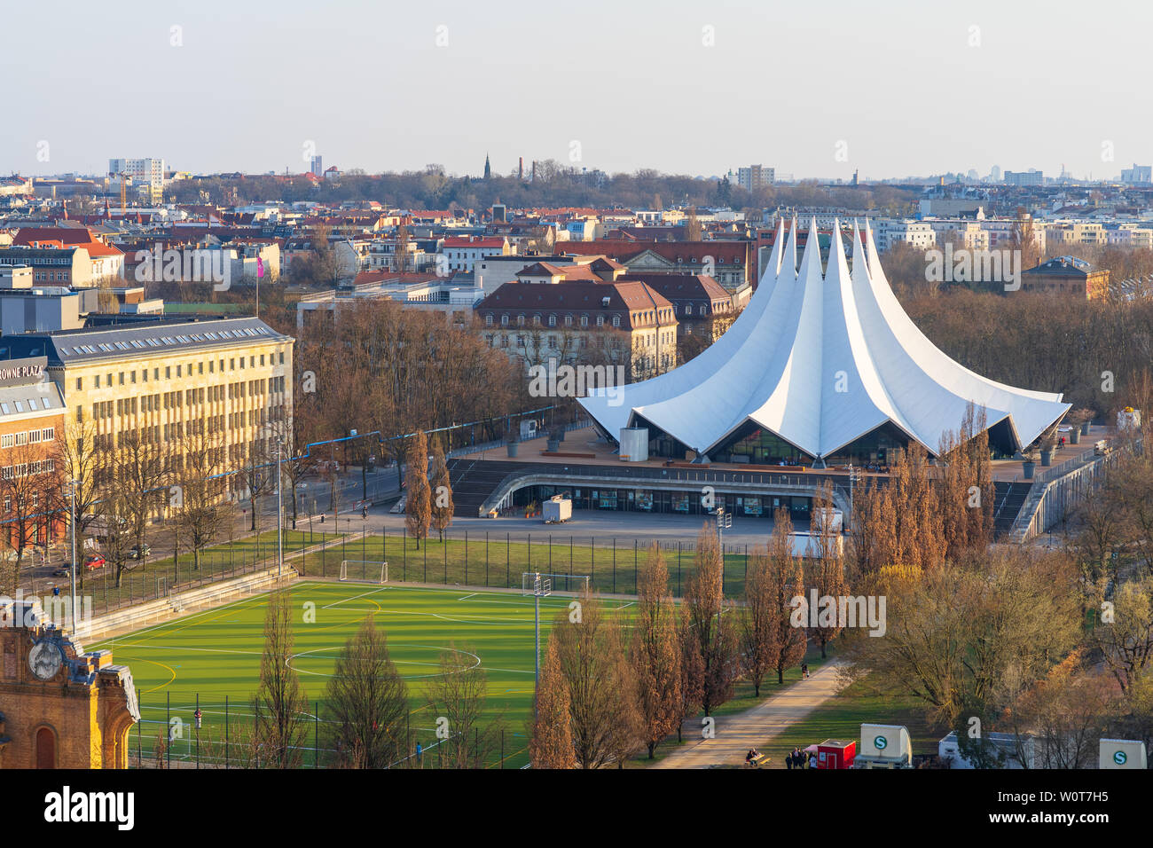 Tempodrom berlin view hi-res stock photography and images - Alamy