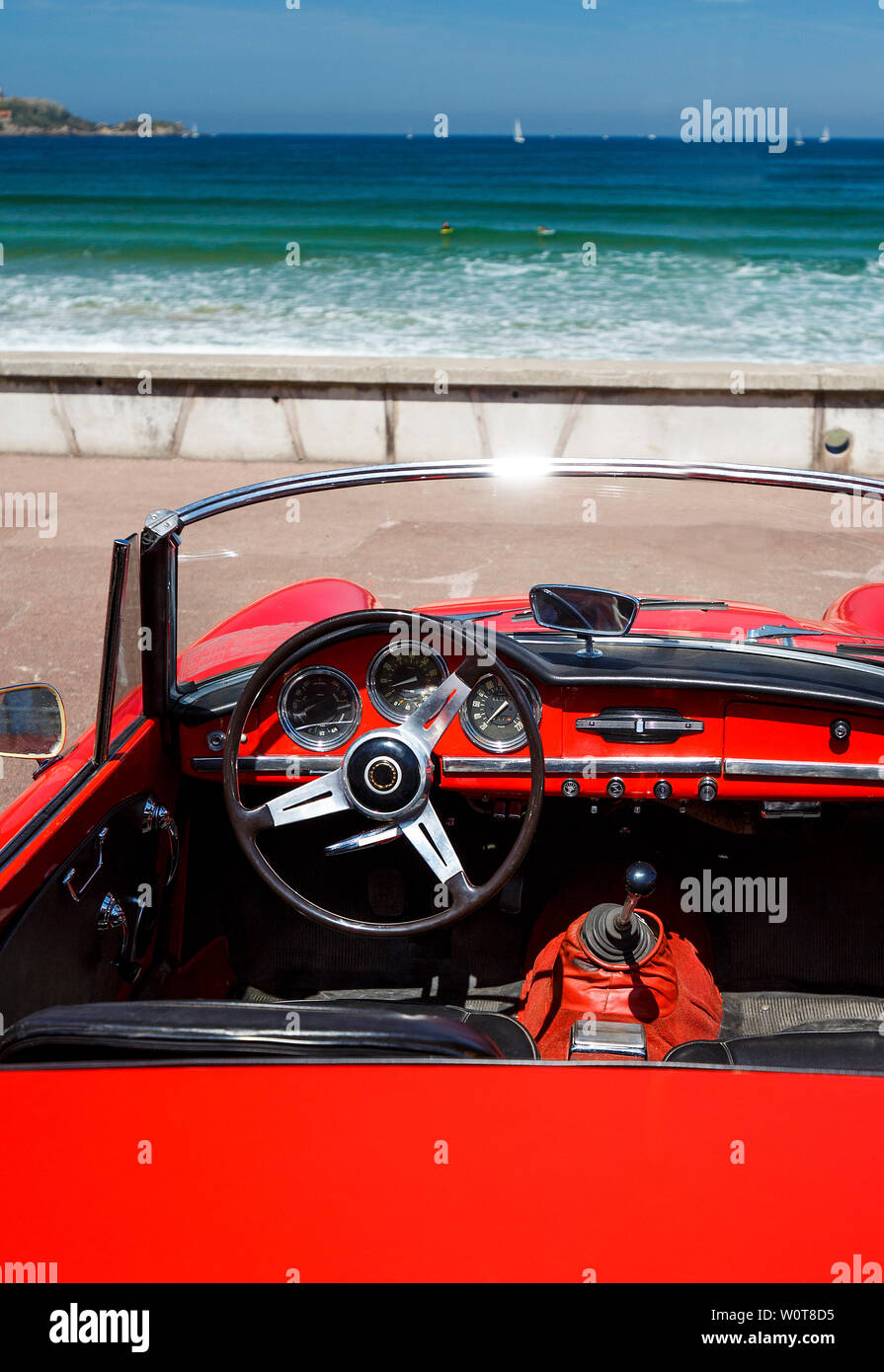 Road car convertible france hi-res stock photography and images - Alamy