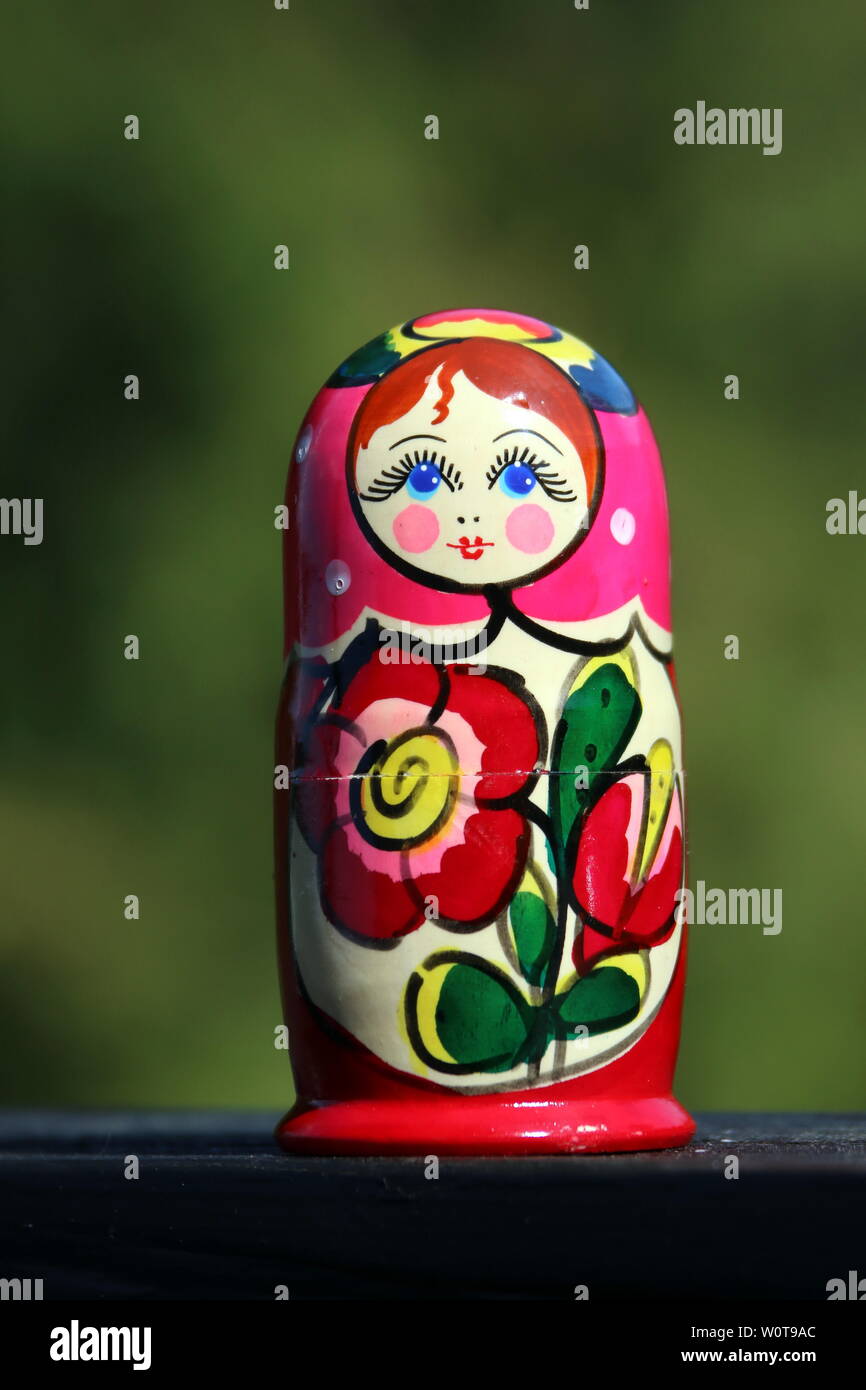 Russische Babuschka Puppe Stock Photo - Alamy