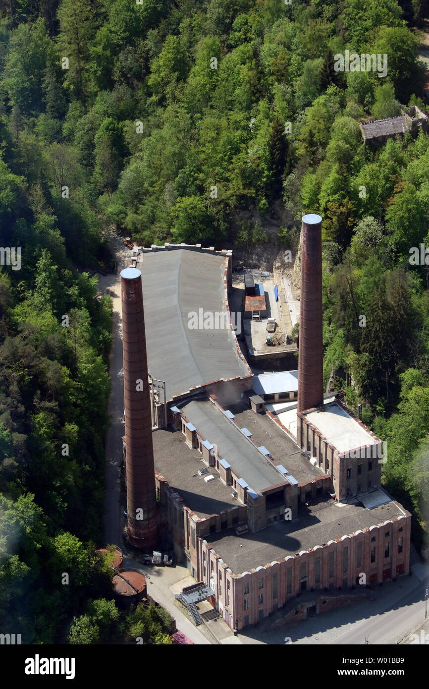 Das Kraftwerk Rottweil betrachtet vom Thyssenkrupp Testturm Rottweil ...