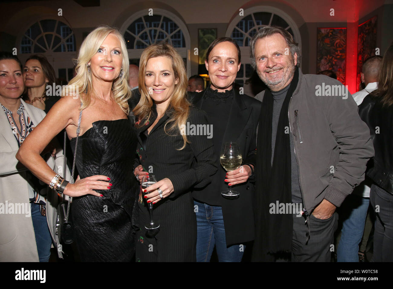 Marion Fedder ,Jessica Stockmann, Corinna Holthusen , Michael Poliza ...