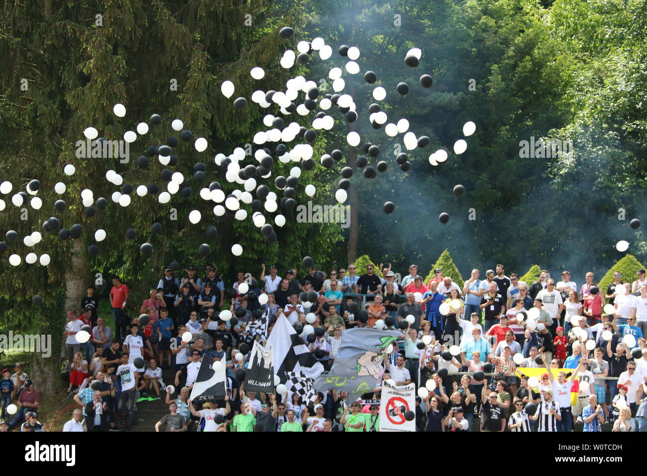 Luftballons sport hi-res stock photography and images - Alamy