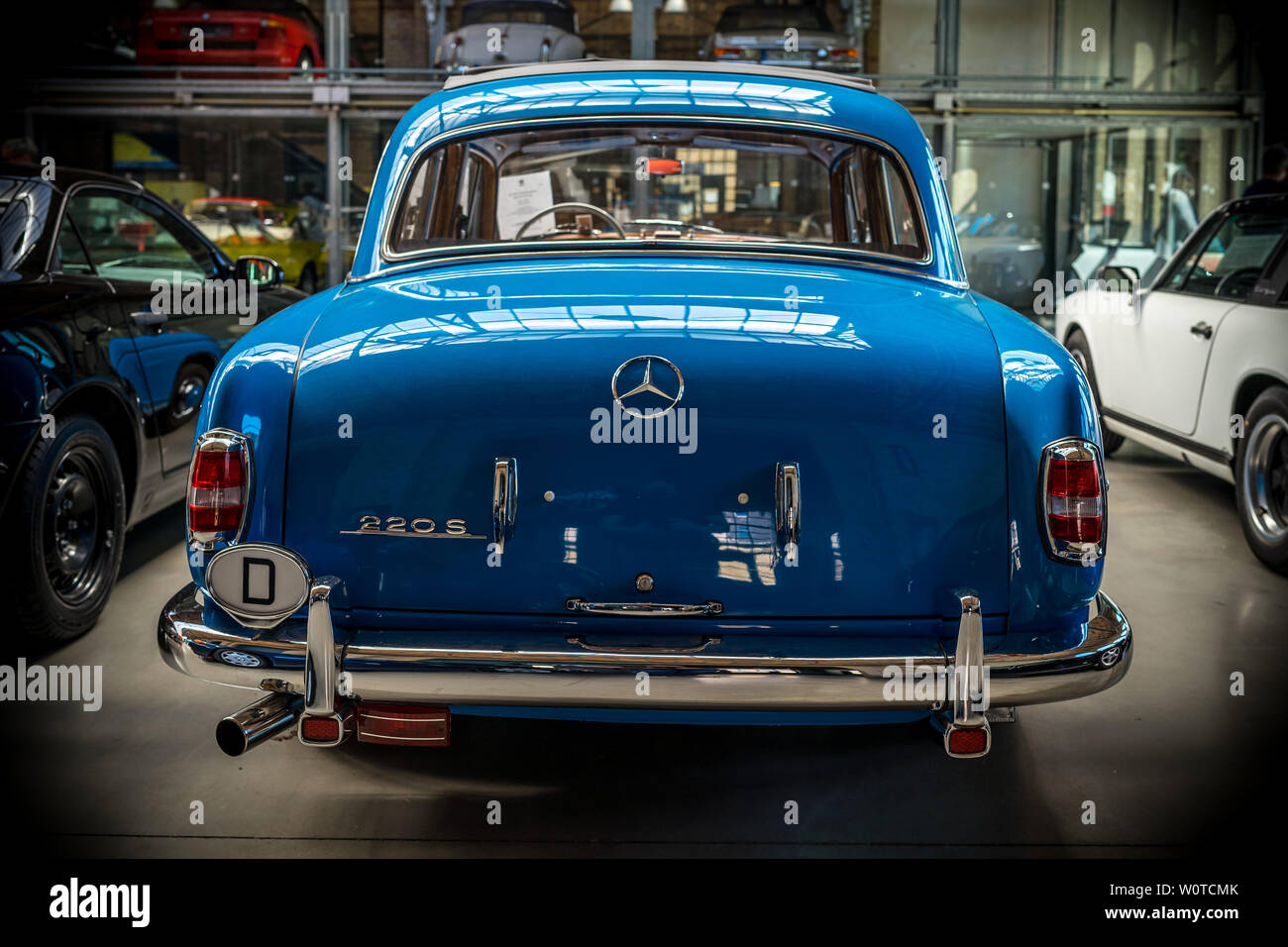 Mercedes benz w180 ponton hi-res stock photography and images - Alamy