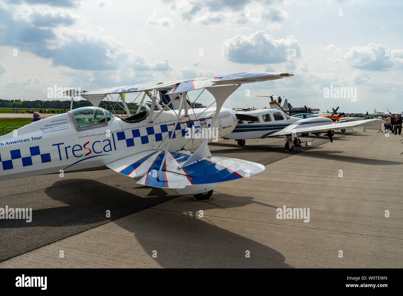 Starduster hi-res stock photography and images - Alamy