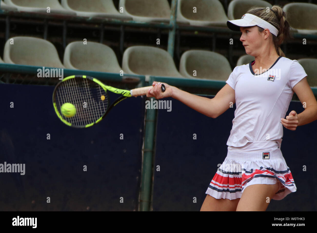 Elizabeth mandlik usa hi-res stock photography and images - Alamy