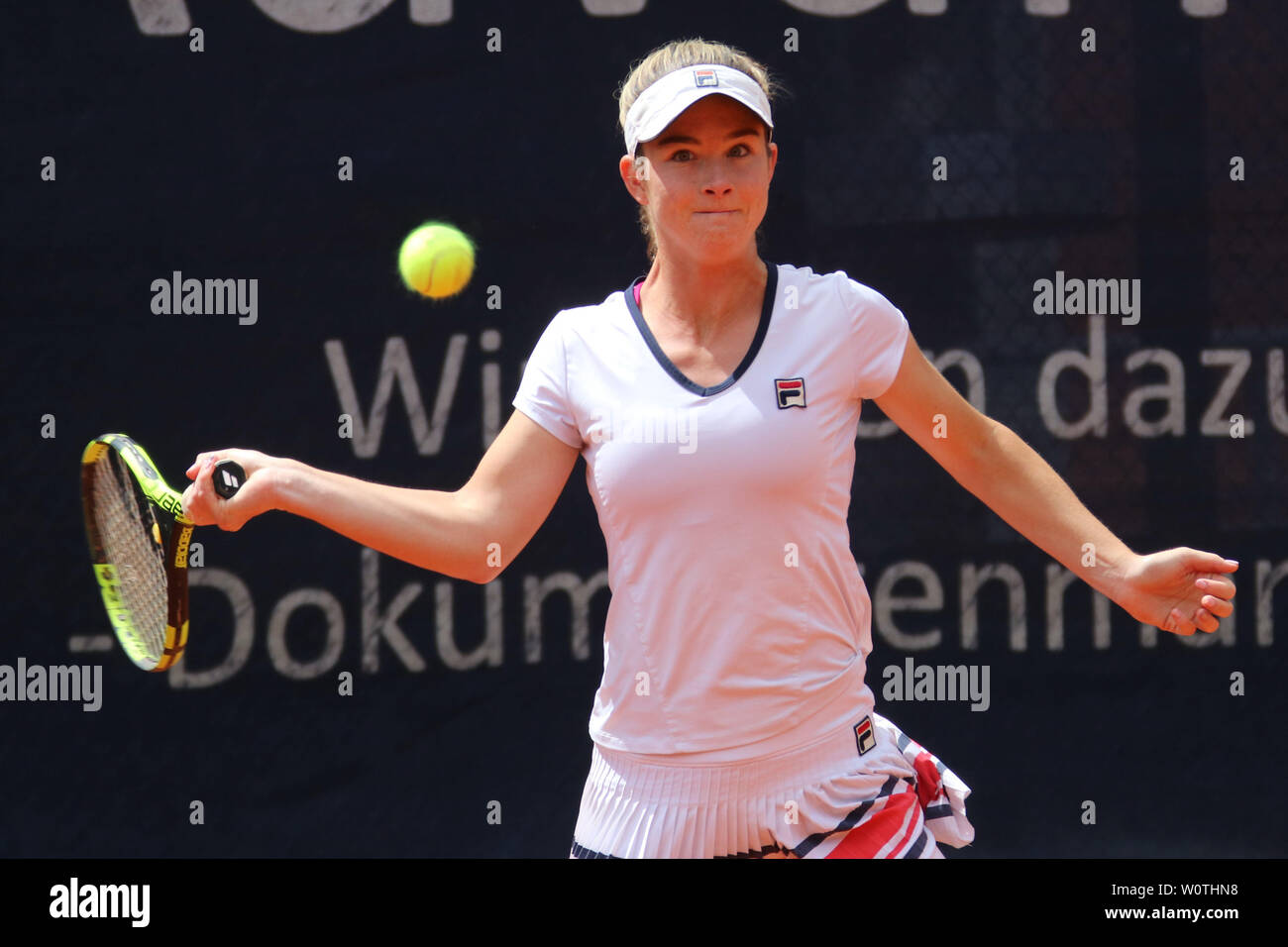 Elizabeth mandlik usa hi-res stock photography and images - Alamy