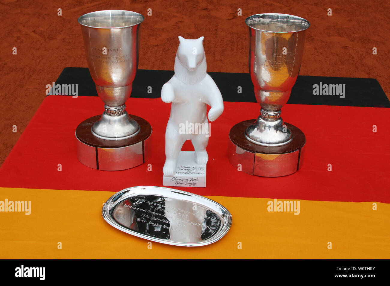 Pokale hi-res stock photography and images - Alamy