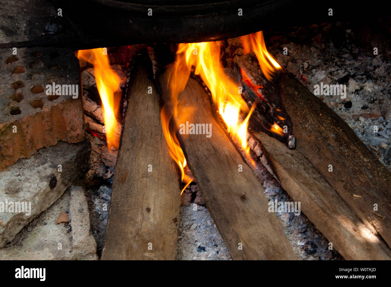 Fire village hi-res stock photography and images - Alamy