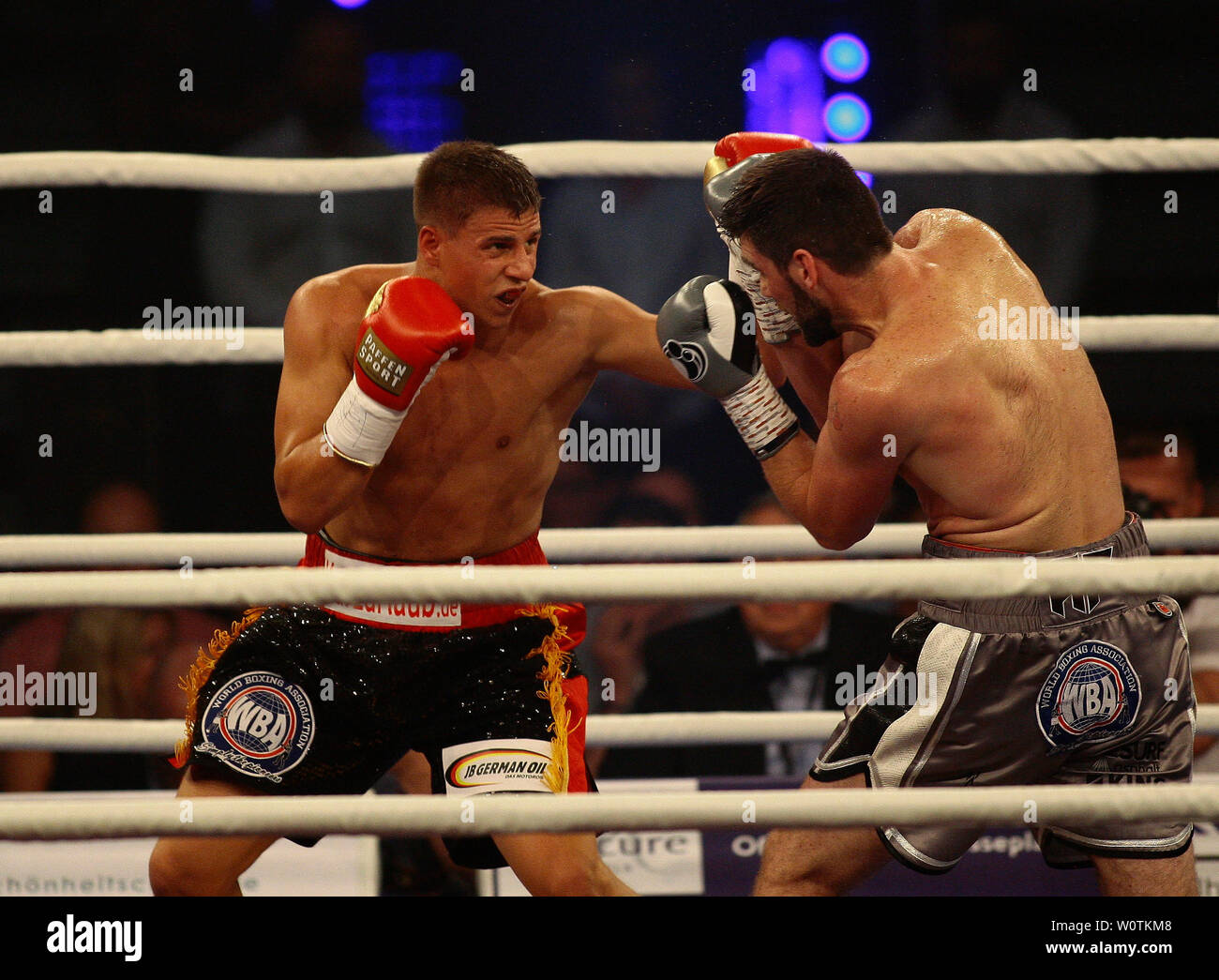 Profiboxen in Offenburg 2018 World Boxing Association World Super ...