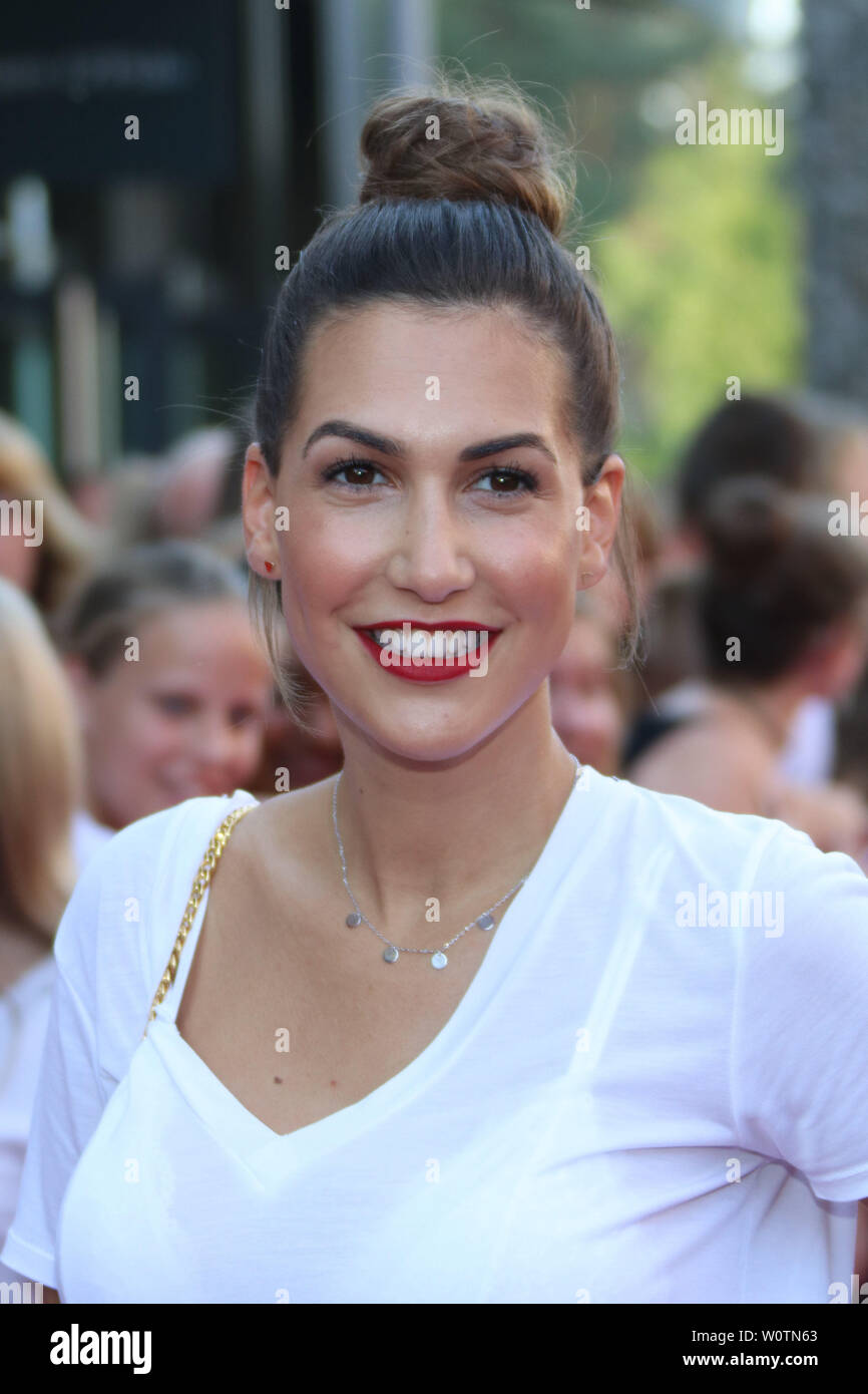 Clea-Lacy Juhn, Late Night Shopping, Designer Outlet Soltau, 03.08.2018 ...