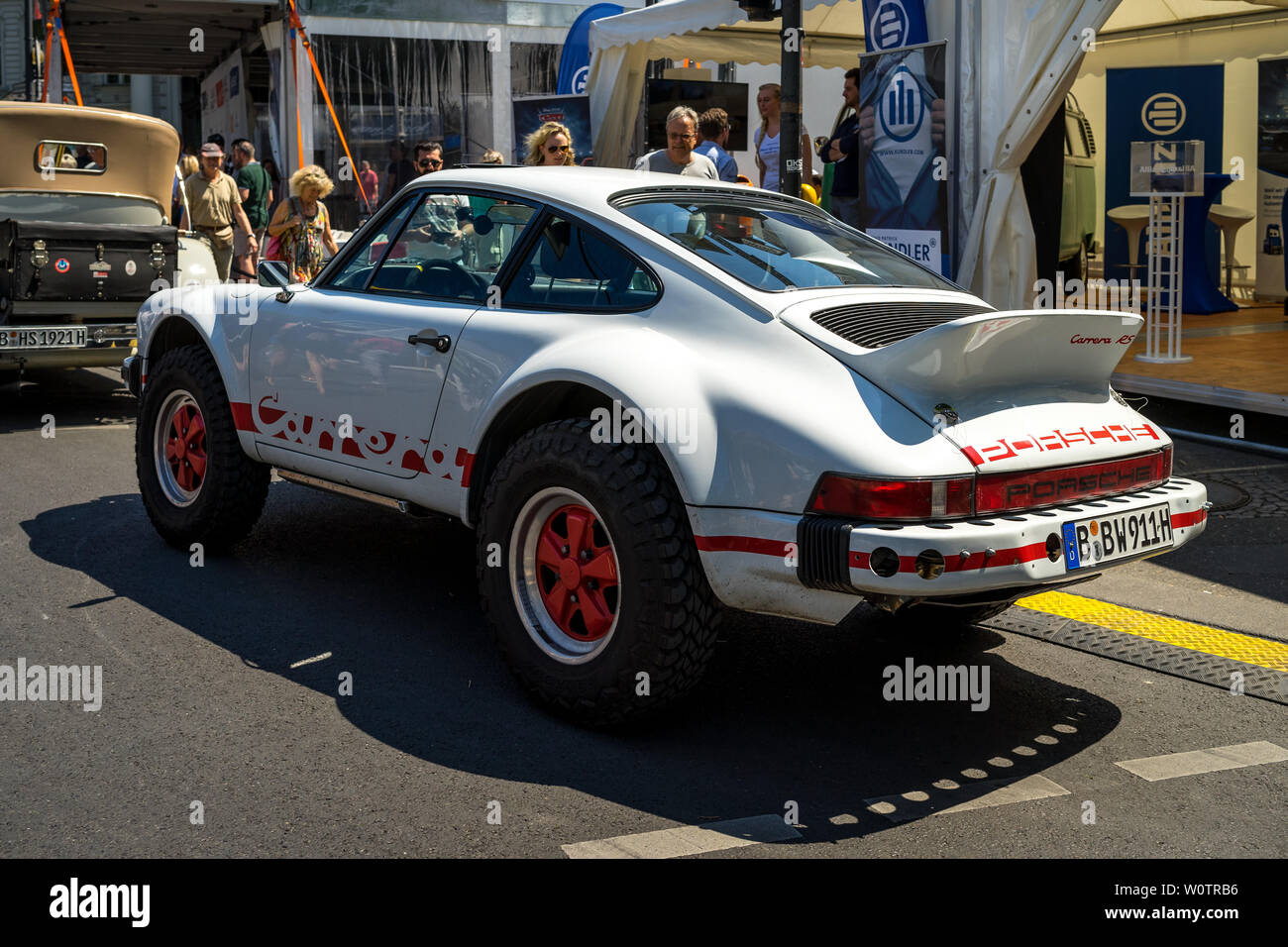Porsche 911 carrera rs hi-res stock photography and images - Alamy